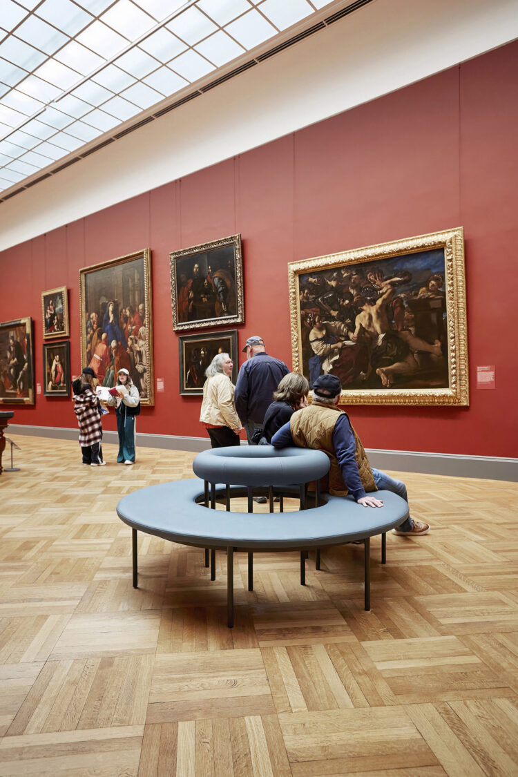 The Met - Elmo